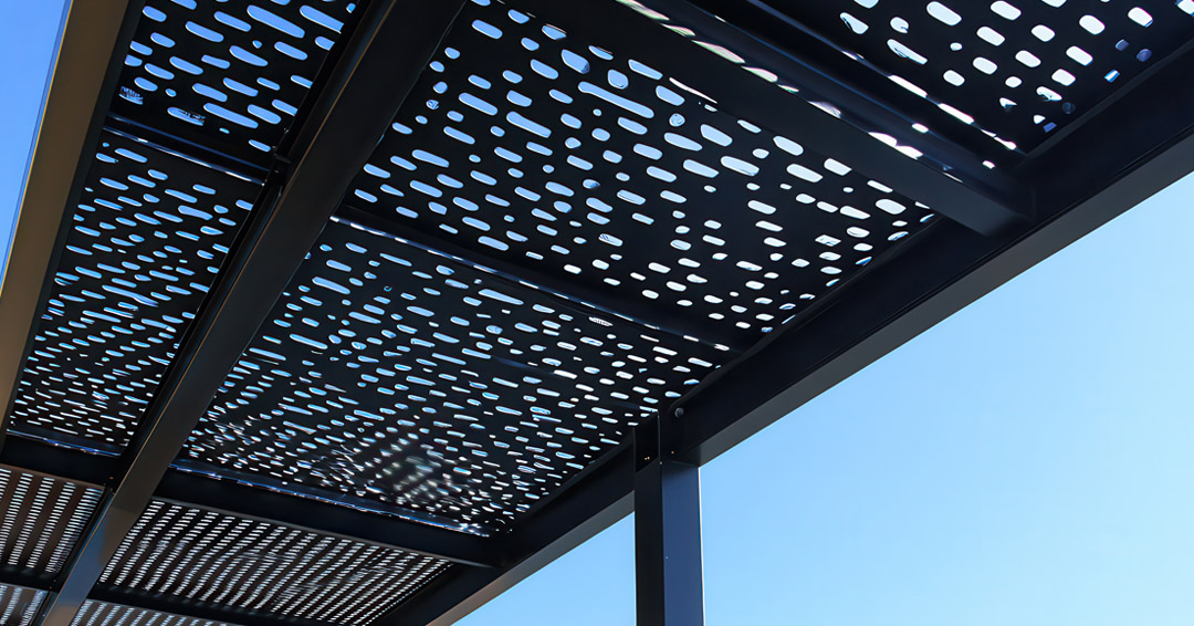 Celosías metálicas para exterior. CELOSÍA METÁLICA